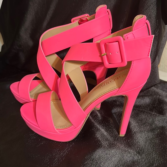 Dream Pairs | Shoes | New Hot Pink Dream Paris Platform Heels | Poshmark